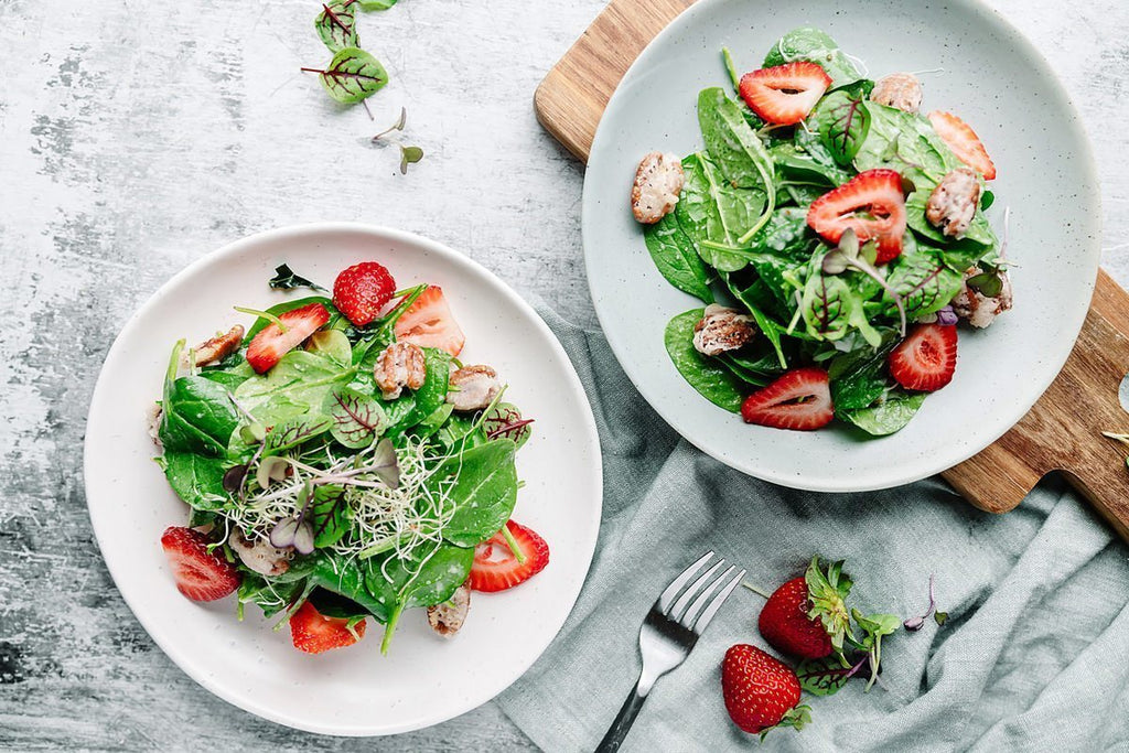 Spinach Salad & Candy Pecan with Apple Vinaigrette – ESSENOVA