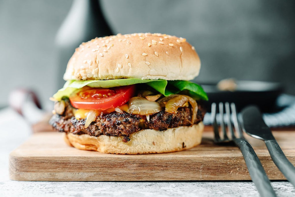 Homemade Cheese Burger with Caramelized Onion and Mushroom – ESSENOVA