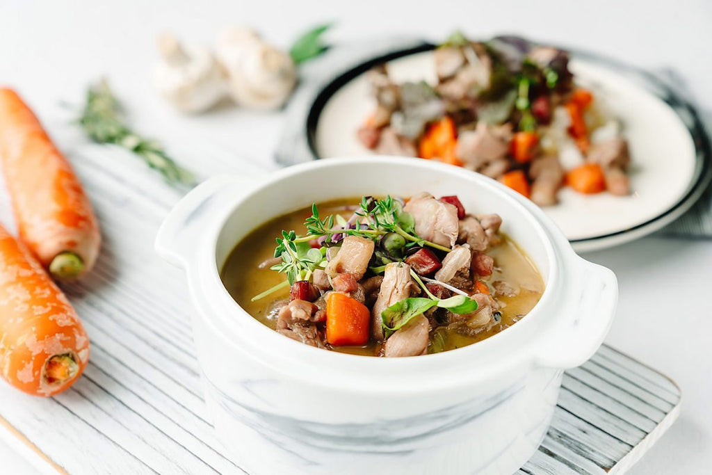 Coq Au Vin (Chicken Braised with Red Wine) – ESSENOVA